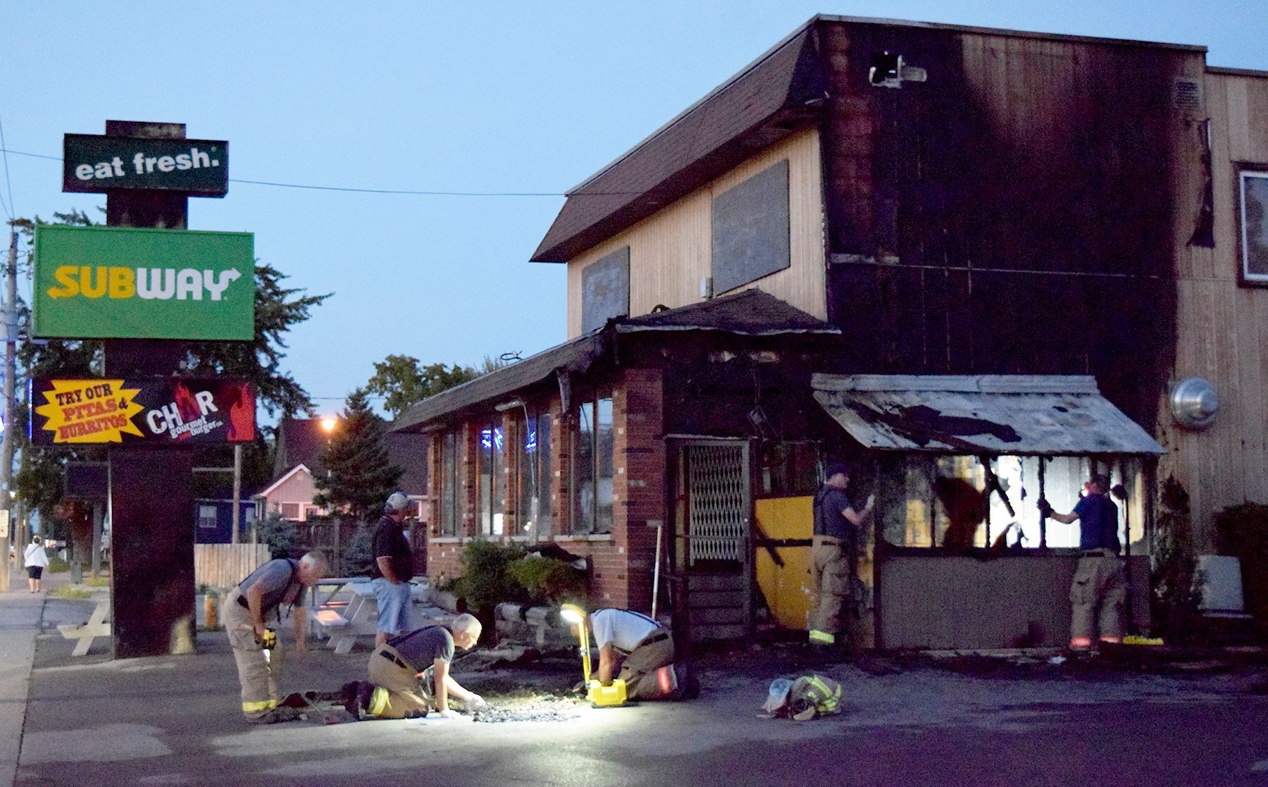 Fire causes damage to restaurants in Grand Bend | Kenora | winnipegsun.com