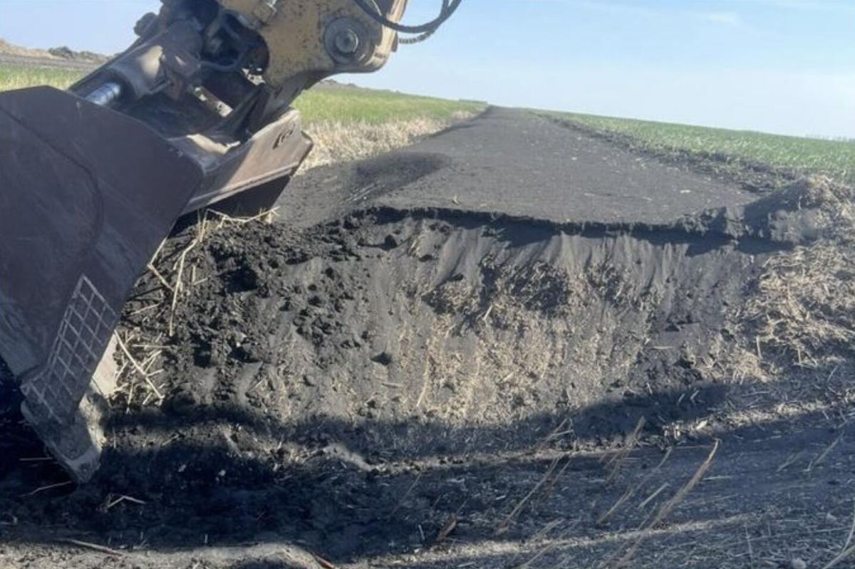 More than 200 sites affected by windstorm debris in Morris | Manitoba ...