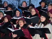 Choir's music fills the crisp air during Moreston by Candlelight ...