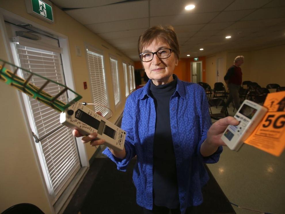 Local group sounds alarm over 5G cell towers | Winnipeg | winnipegsun.com