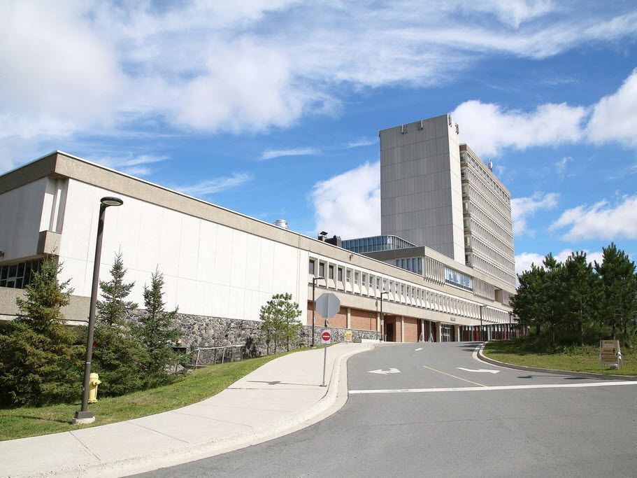 Laurentian suspends admission to more than a dozen programs | Kenora ...