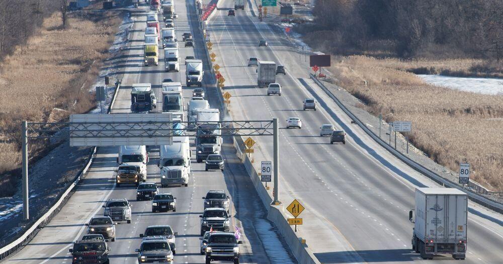 Driver travelling slower than 50 km/h on Highway 401 stopped by OPP ...