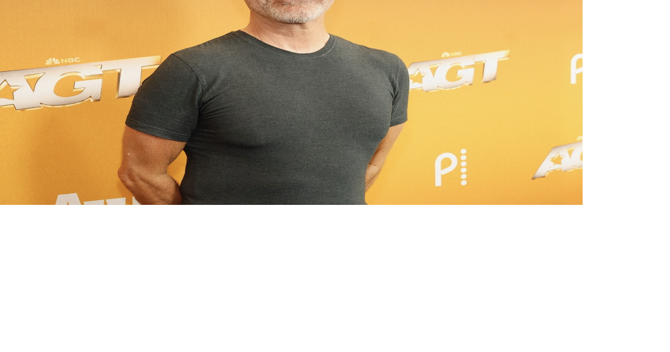 Simon Cowell risks it all on new Netflix music series | Entertainment ...