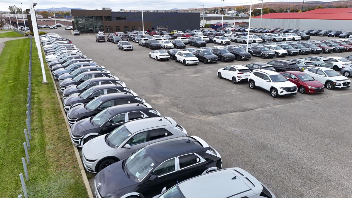 Quebec lowers electric vehicle sales targets for second time | National ...