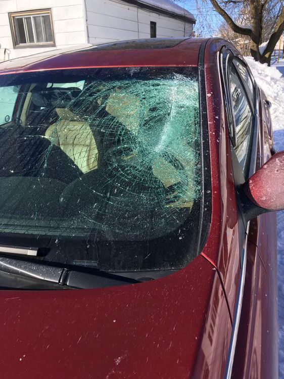 Espanola man escapes serious injury from flying ice | Kenora ...