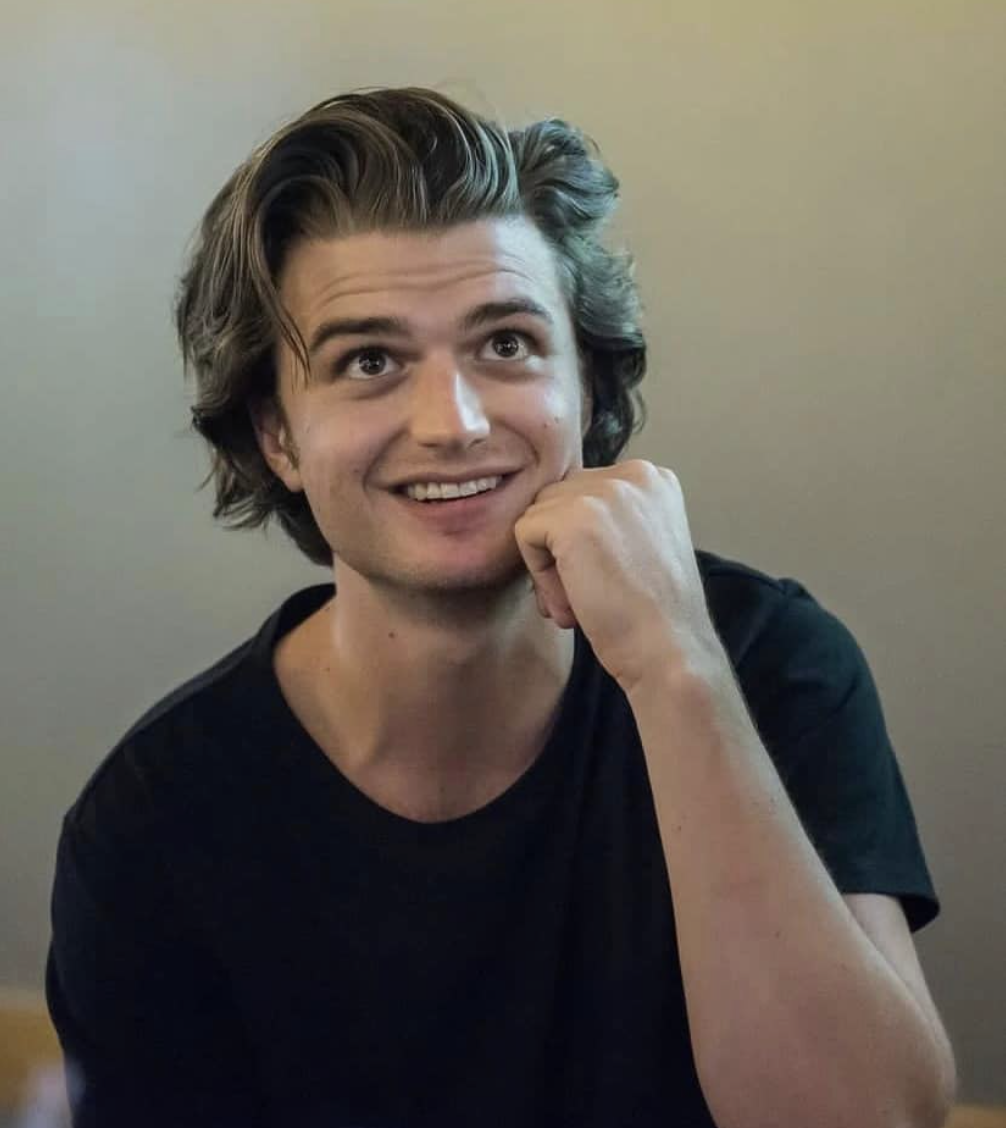 Winona Ryder's influence on Stranger Things co-star's music ...