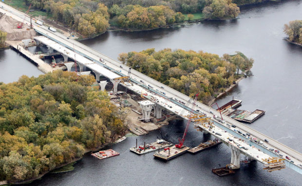Winona, Dresbach bridge projects receive industry honors
