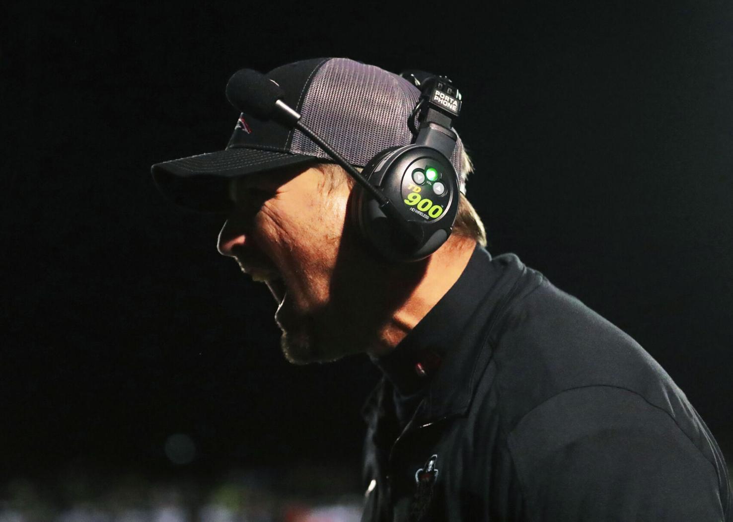 Winona State football topples Southwest Minnesota State