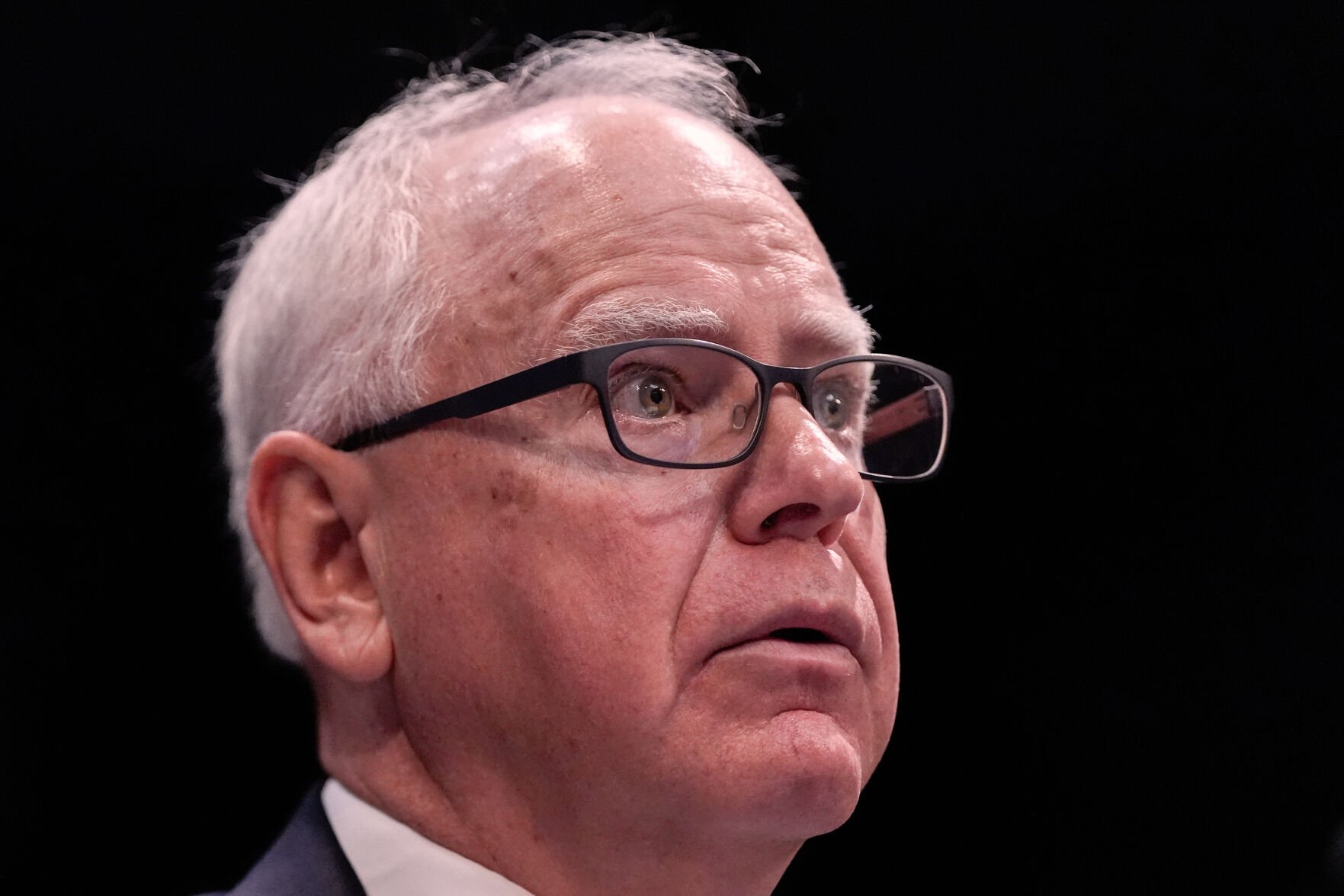 Tim Walz, Democrats' 2024 VP candidate, won't run for a third term as Minnesota governor