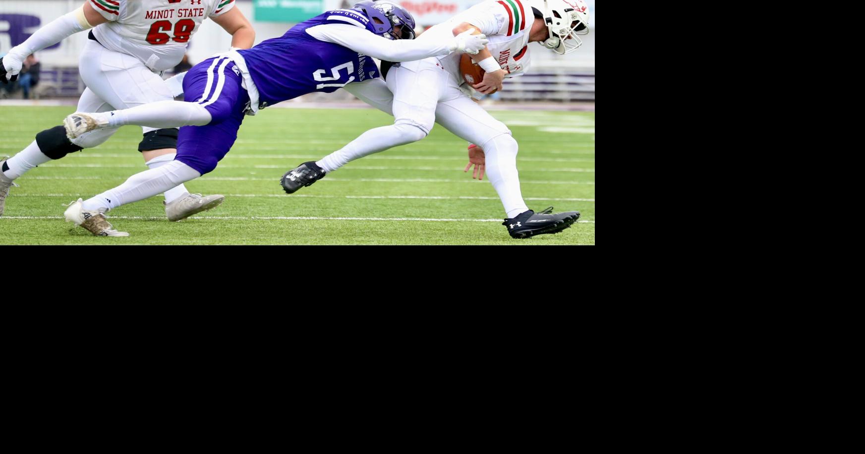 College football: Winona State defense leads way to victory in season ...