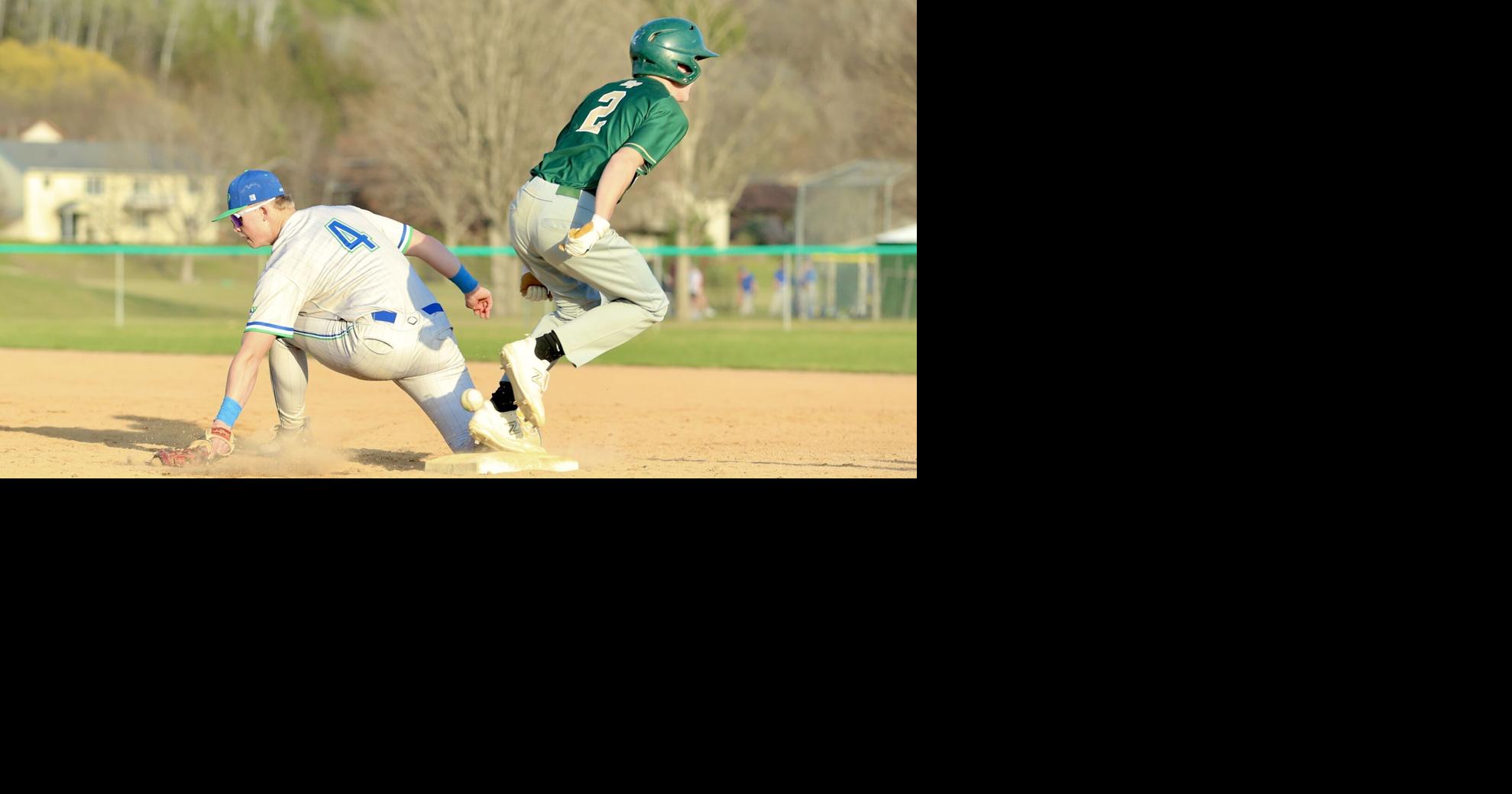 IN PHOTOS: Lyle/Pacelli tops Rushford-Peterson 5-3