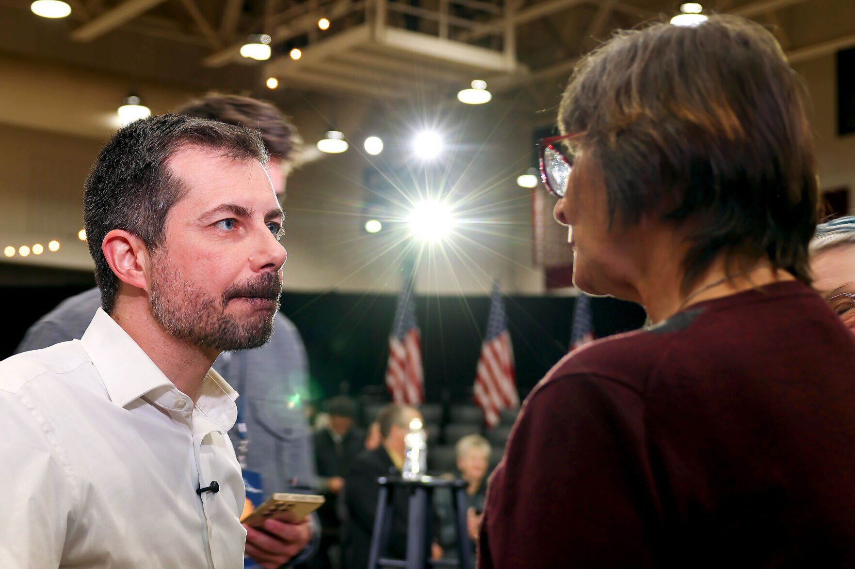 PHOTOS: People from around the Midwest watch Pete Buttigieg speak in La ...