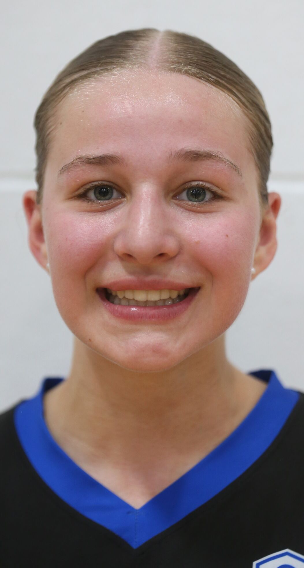 Cotter volleyball setter breaks barrier to commit to D1 team