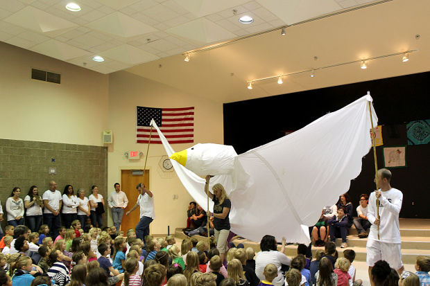 Bluffview Montessori celebrates International Peace Day