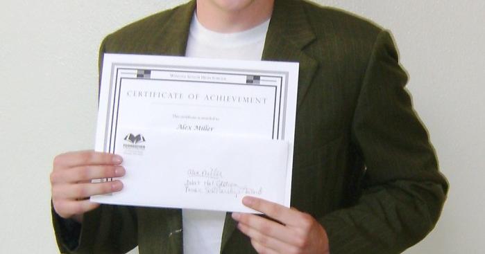 Alex Miller receives Edstrom music scholarship