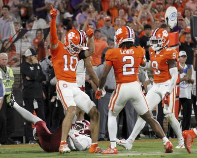 No. 15 Clemson's defense not playing up to usual standards