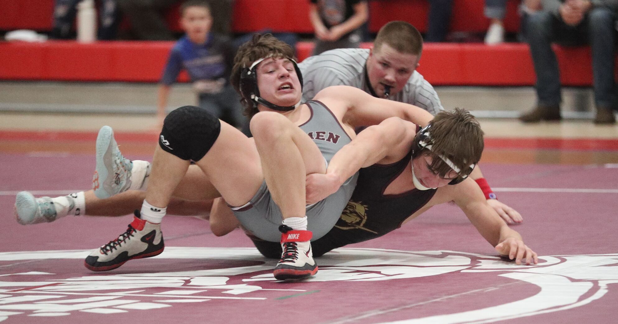 Cochrane-Fountain City boys basketball advances to state