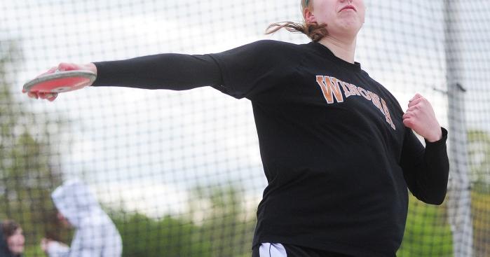 Prep notebook: Trio of throwers stick together