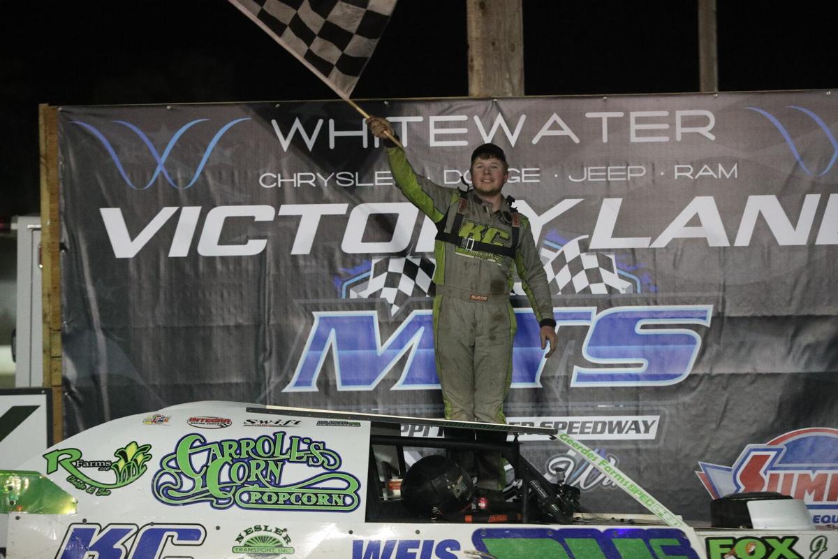 Jim Chisholm wins USRA Modified feature at MTS opener