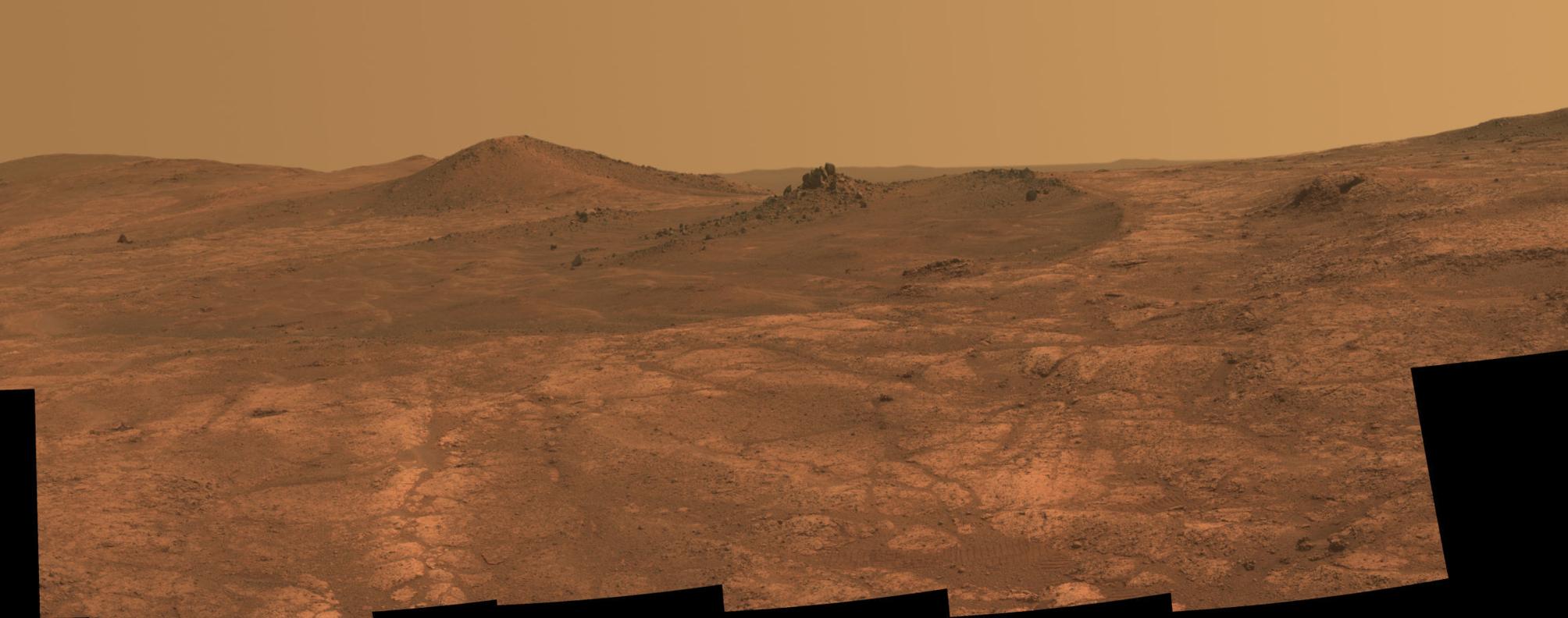 Curiosity rover captures high-resolution panorama of Mars