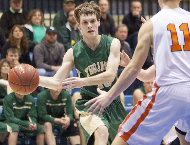 Rushford-Peterson boys race into East final