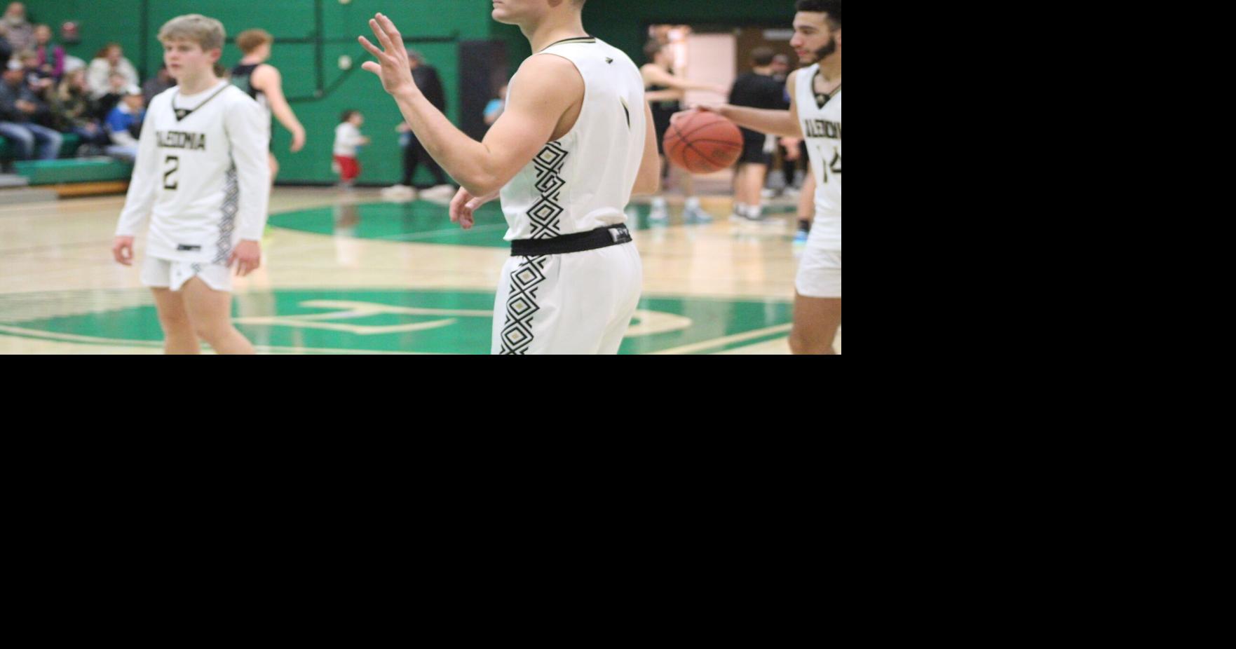 High school boys basketball: Caledonia's Eli King knows how to take over
