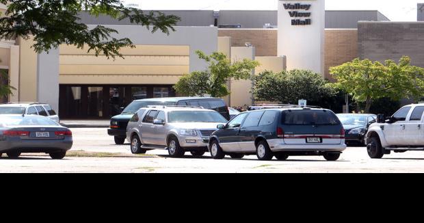 Owners announce Valley View Mall is for sale