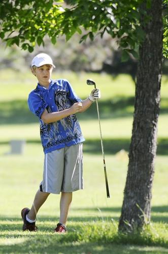 Hennessy, Kretschmer earn titles
