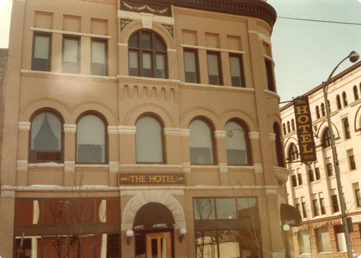 Here are 32 photos of downtown Winona ... do you know what year they're ...