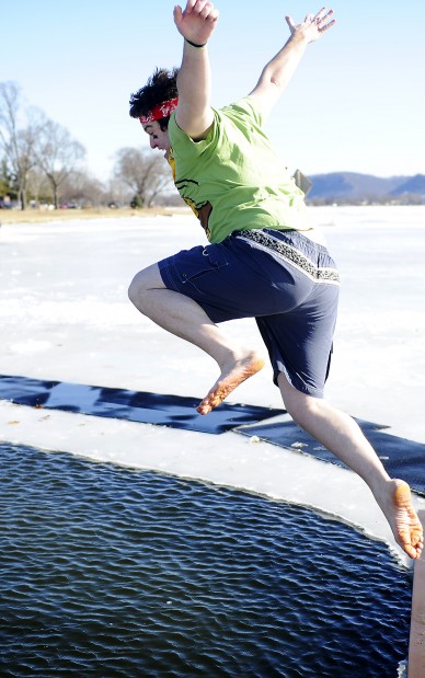 Photos: Goose Bump Jump (2/11/12)