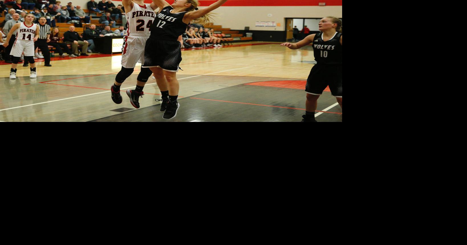 Cochrane-Fountain City girls basketball defeats Elmwood/Plum City