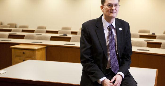 Victor Vieth, stepping down from child protection center, sees 'dream ...
