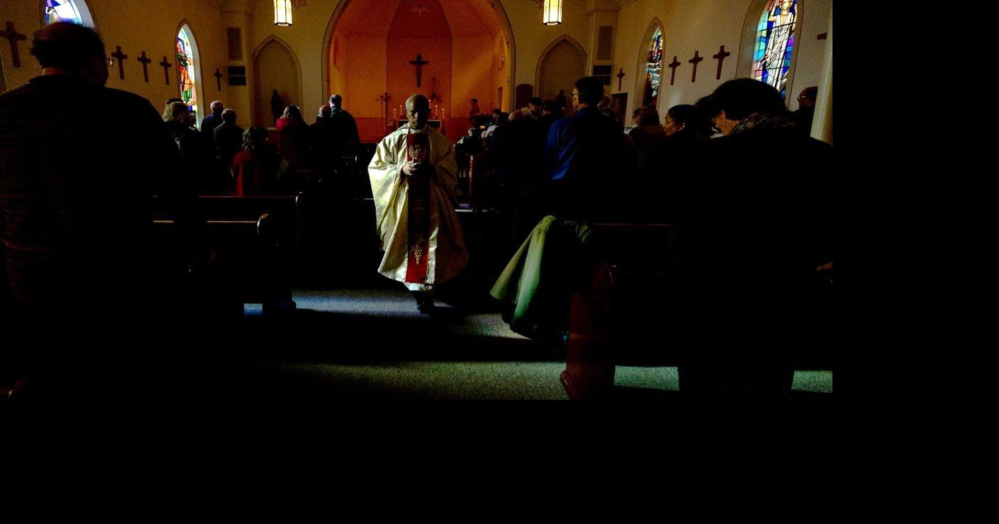 With one last hymn, parishioners bid farewell to 150-year-old Wilson church