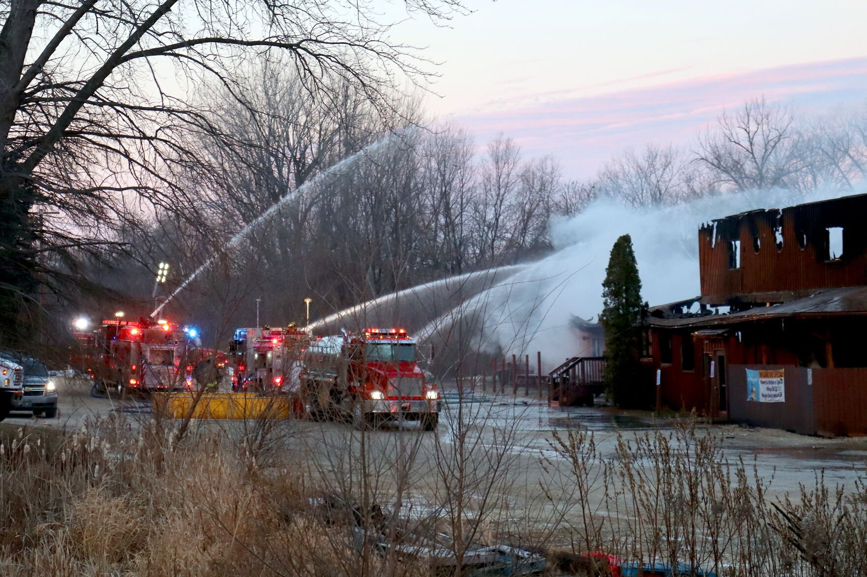 Firefighters battle fire at Winona's Black Horse Bar & Grill