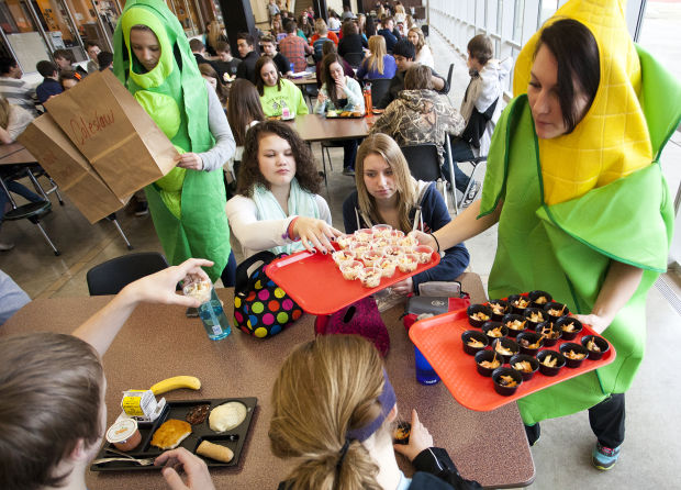 Costumes, carrots and craisins: WSHS students choose winner Wednesday ...