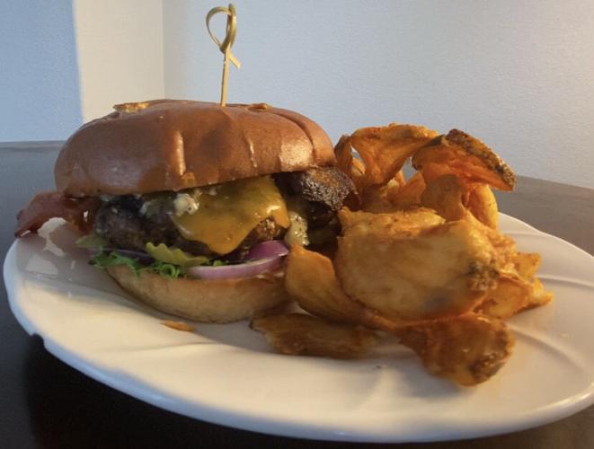 Flavor Fave: Bacon Burger is a worthy bite | Wine & Food ...