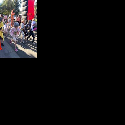 Hundreds join Spooktacular run | Features | wintersexpress.com