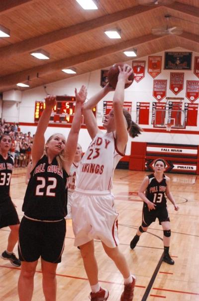 D5 girls hoops regional: Rio stuns No. 8 Fall River