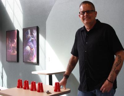 Bill Gladwell brings comedic mind-reader show to Dells