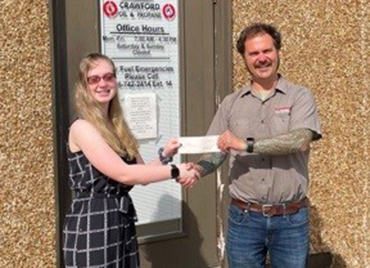 RIECKMANN AWARDED VALEDICTORIAN SCHOLARSHIP