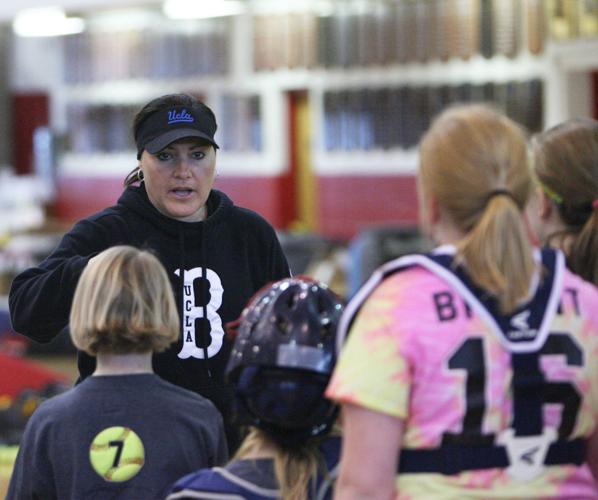 TORNADOS SOFTBALL: Program has the honor of learning from Lisa Fernandez