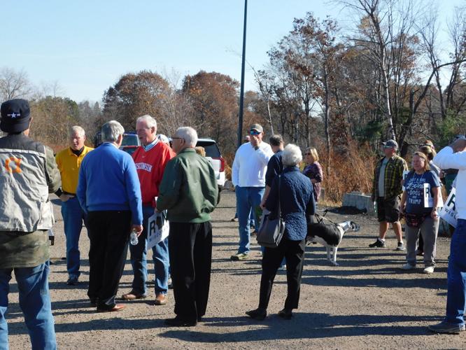 Ron Johnson gives stump speech in Mauston