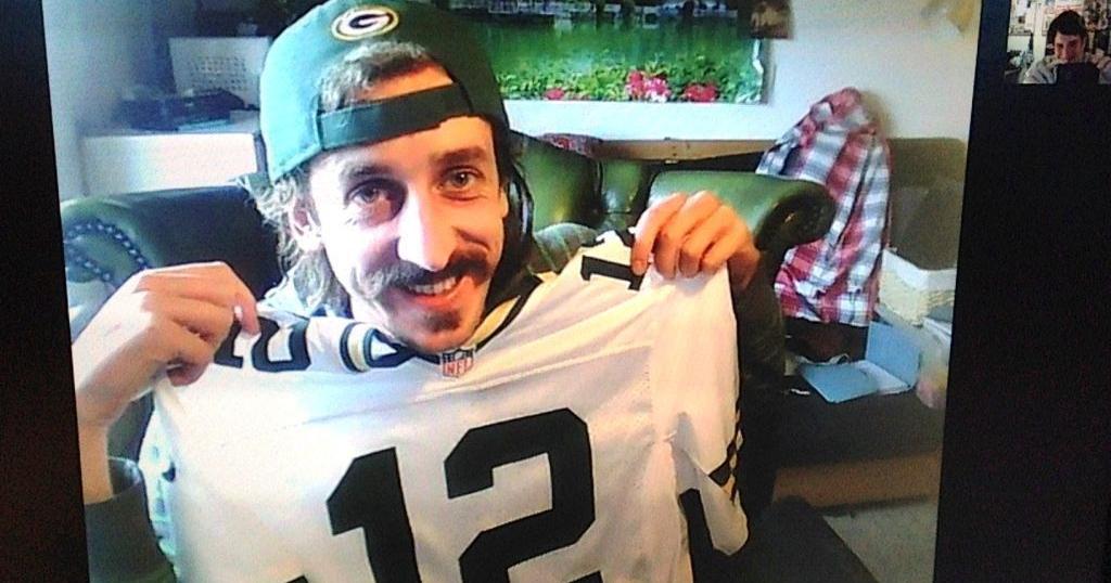 Packers: Aaron Rodgers meets his doppelganger