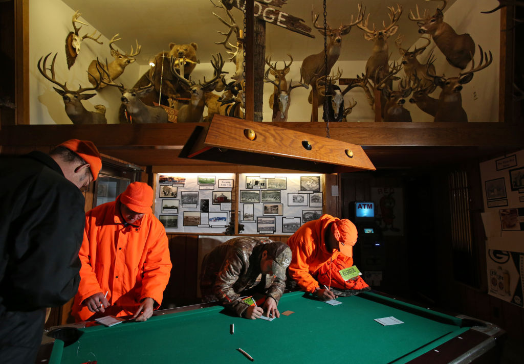 Photos: Deer Hunting Registration