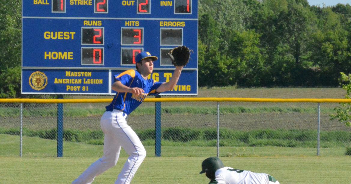 Mauston, Wonewoc-Center look to prolong baseball seasons