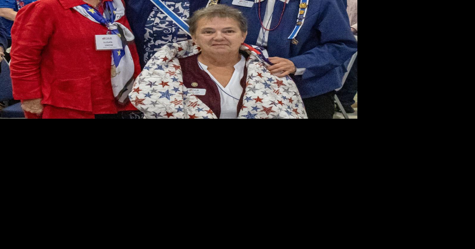 DAR awards Quilt of Valor