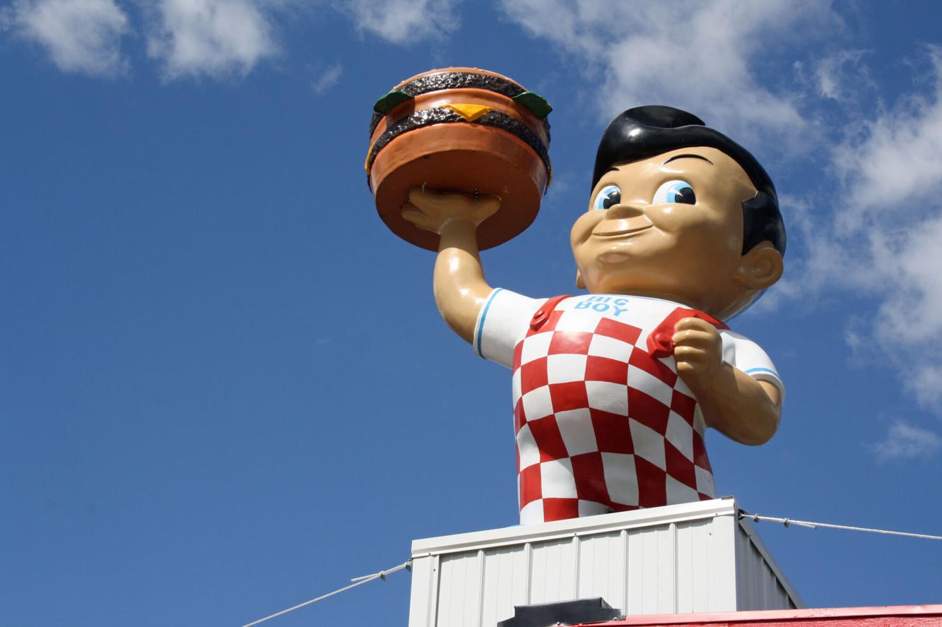 Big Boy brings burger history to Wisconsin Dells