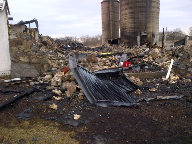 Fire destroys barn, business
