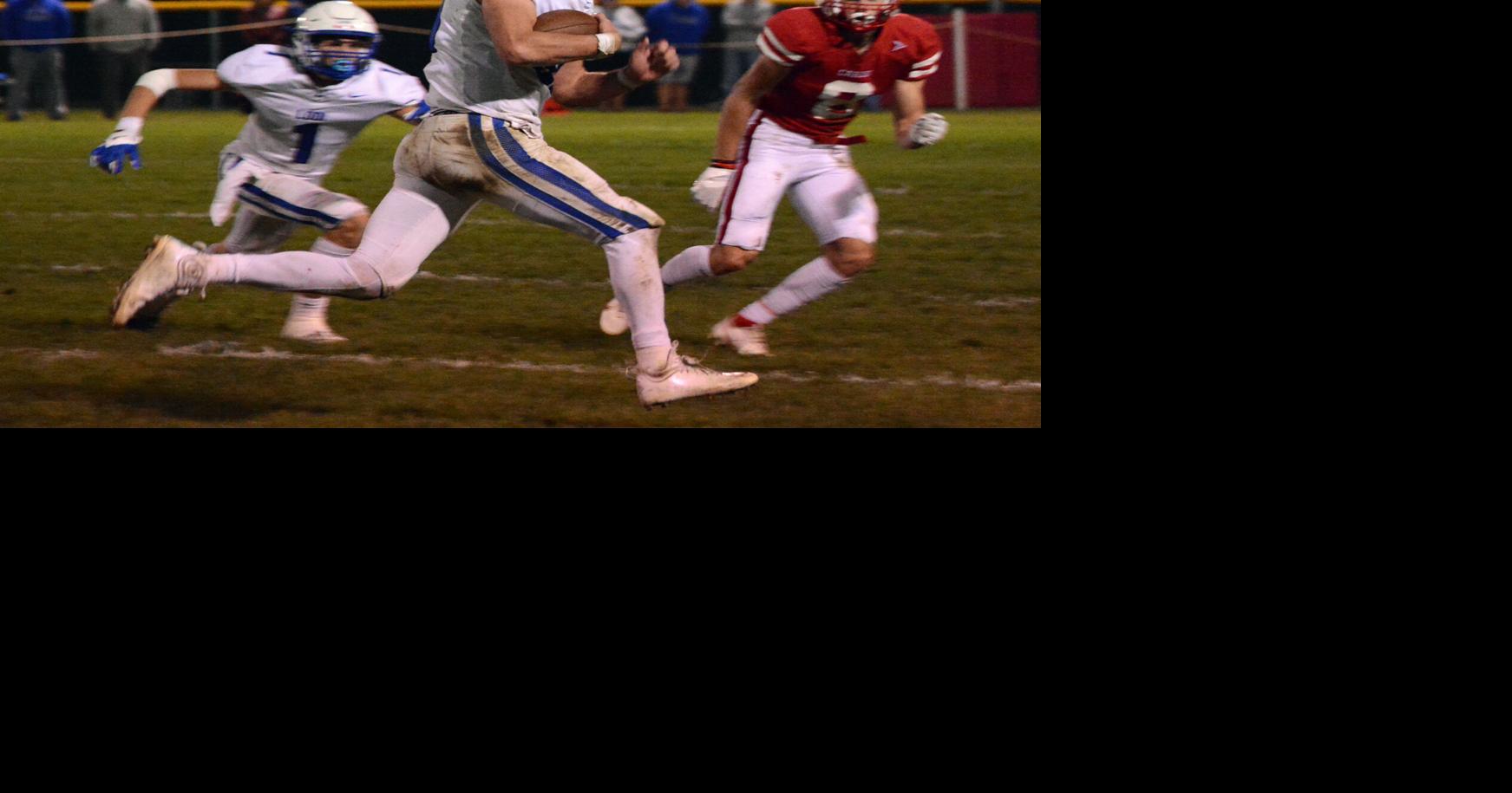 Photos: Lodi defeats Columbus in a Week 7 Capitol Conference football game