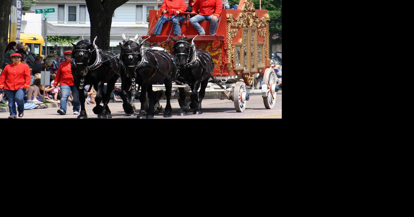 66th Big Top Parade marches through Baraboo